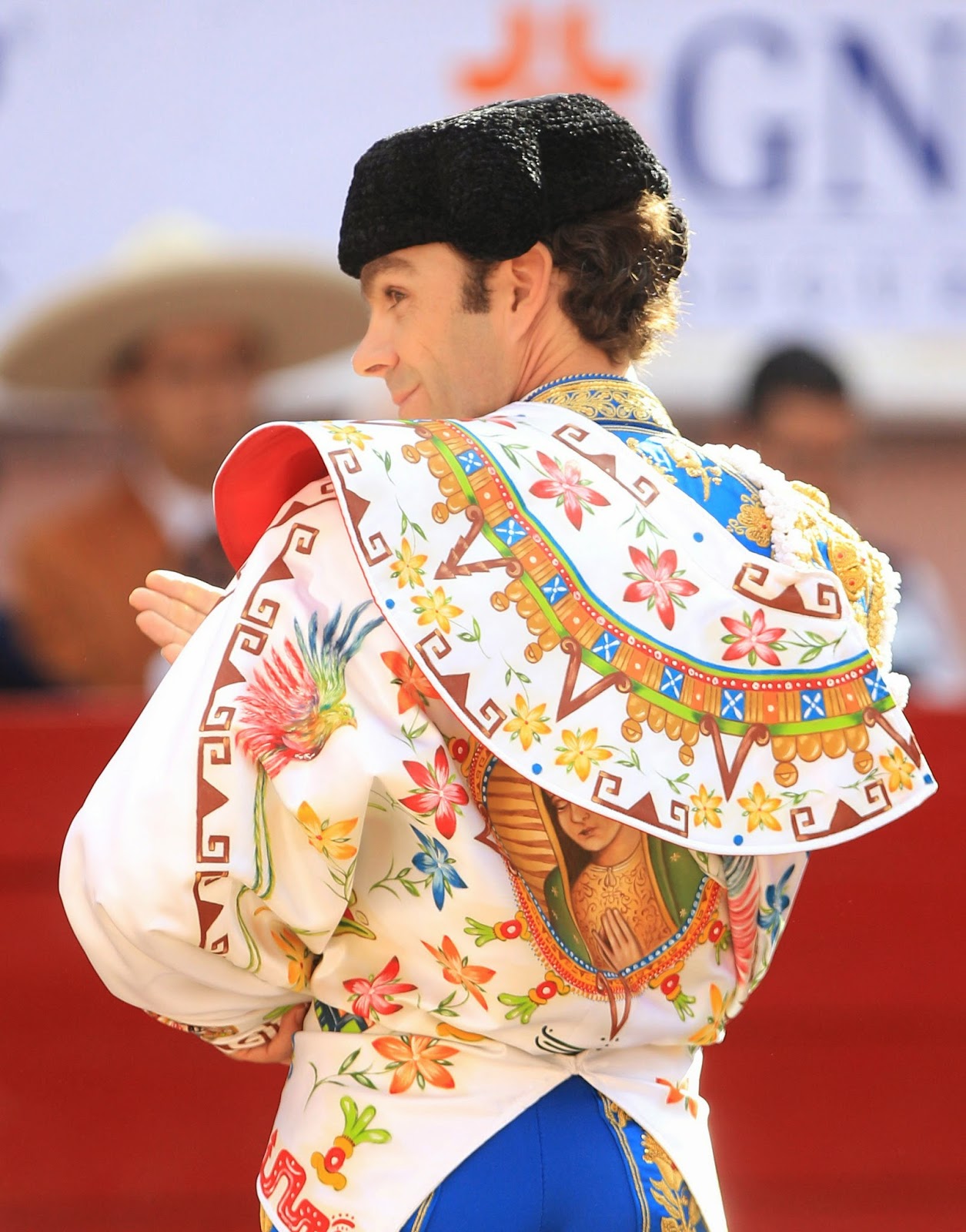 VUELTA AL RUEDO: El capote de José Tomás en Aguascalientes, símbolo del ...