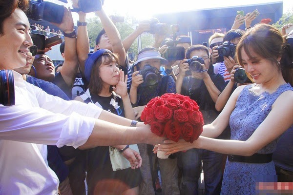 CHAE RIM RECIBE UNA ROMNTICA Y HERMOSA PROPUESTA DE MATRIMONIO