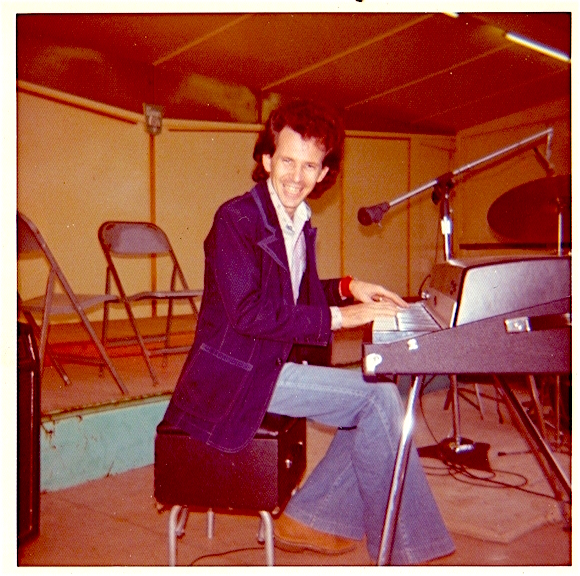 The Perlich Post: Country great Gary Stewart sings Motown for RSD!