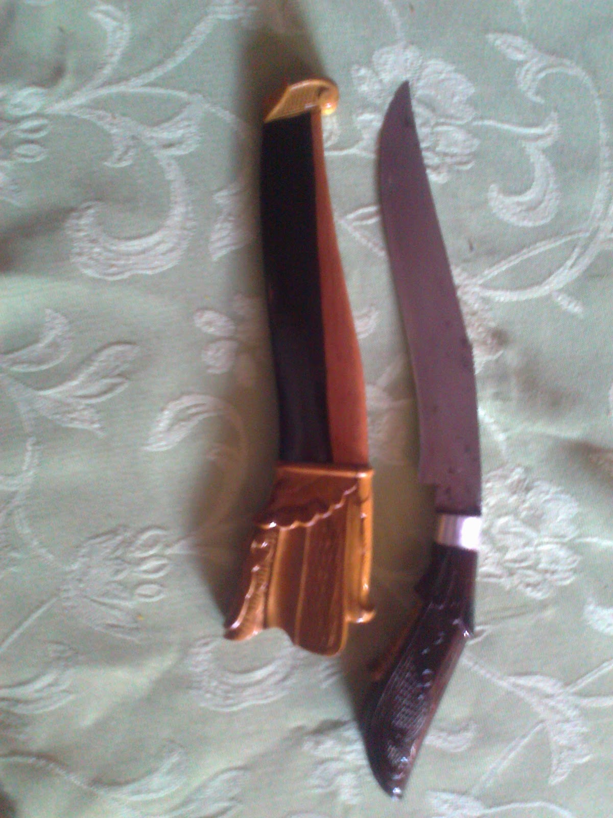 MOZAB ANTIKPURBA: Golok model baru