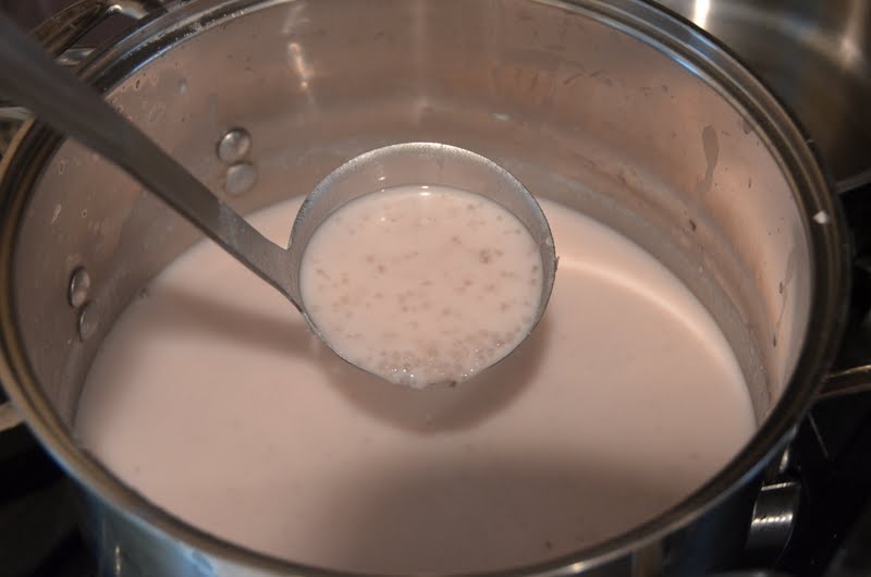 Playing with Flour: Taro tapioca dessert