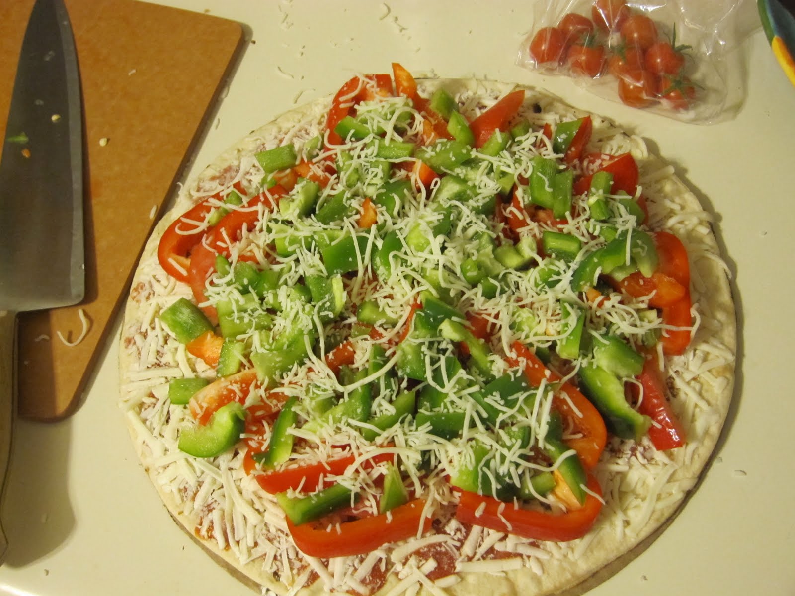 The Eagle's Nest Studio: Complementary Color Pizza!