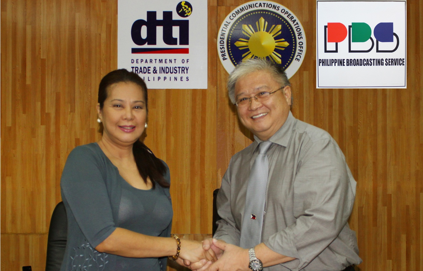 Lingkod Bayan: DTI welcomes the New Year with a bang