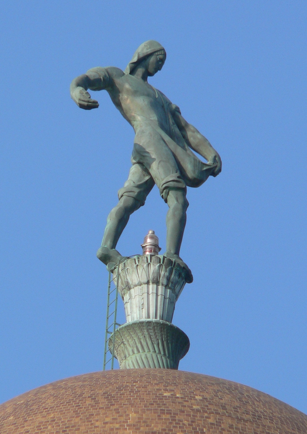 Souvenir Chronicles: LINCOLN, NEBRASKA: STATE CAPITOL BUILDING