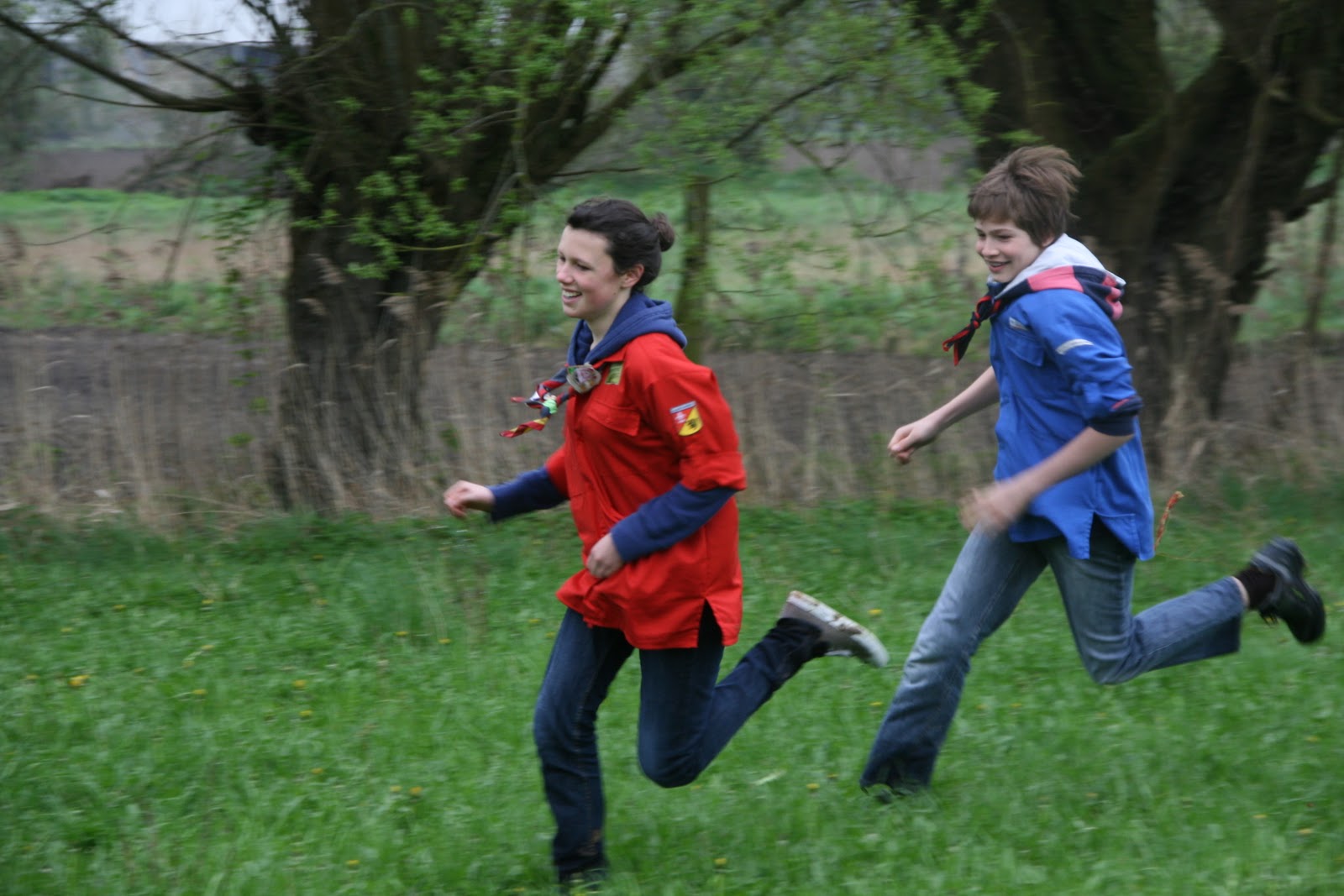 Scouts et Guides de France Lambersart: LE GRAND JEU ORGANISE PAR LES SCOUTS