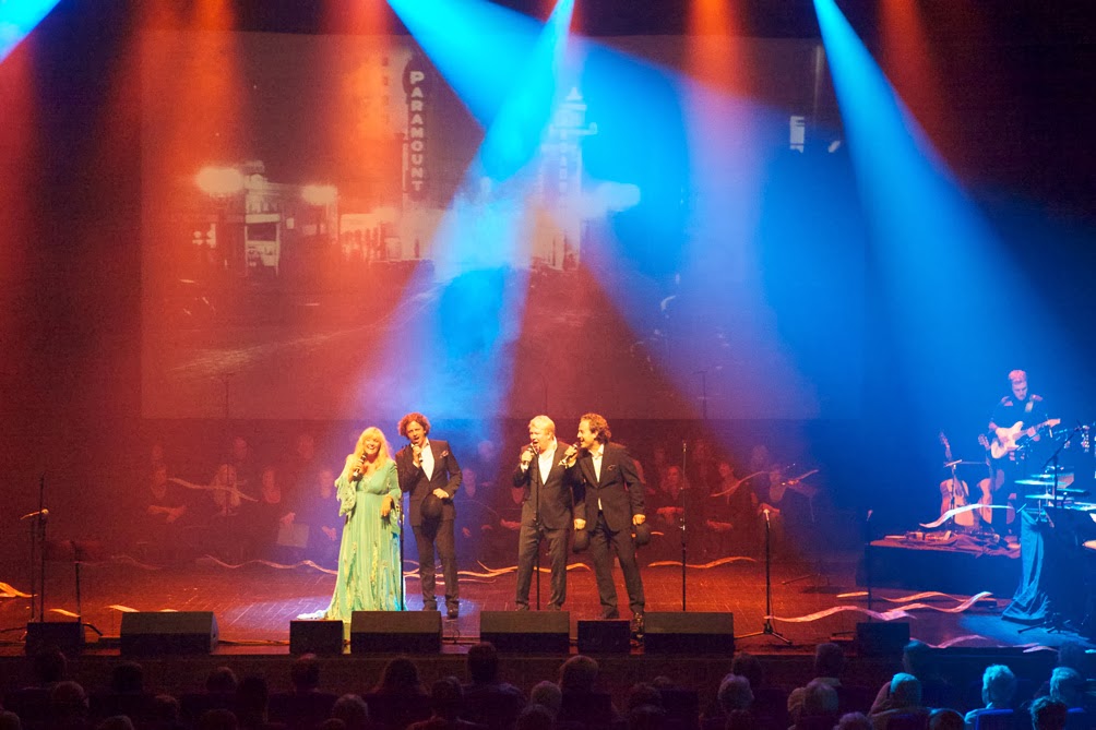 Eidsfjord blandakor: Synger med Hanne & Tre tenorer