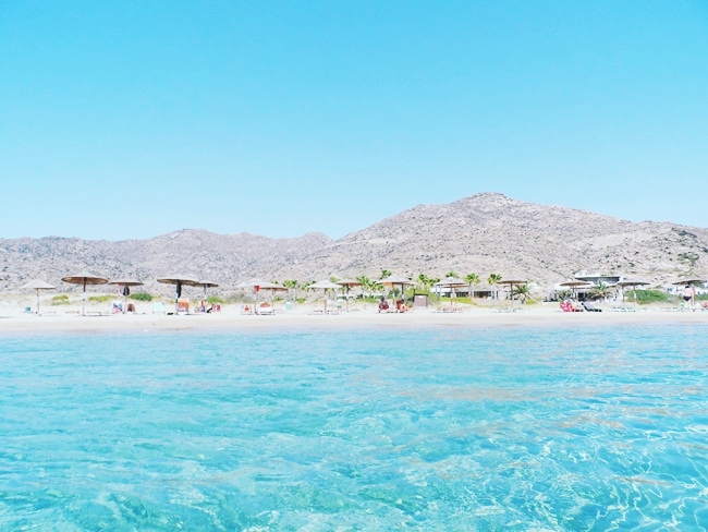 Manganari beach | Best Ios beaches | GLAM FAB HAPPY