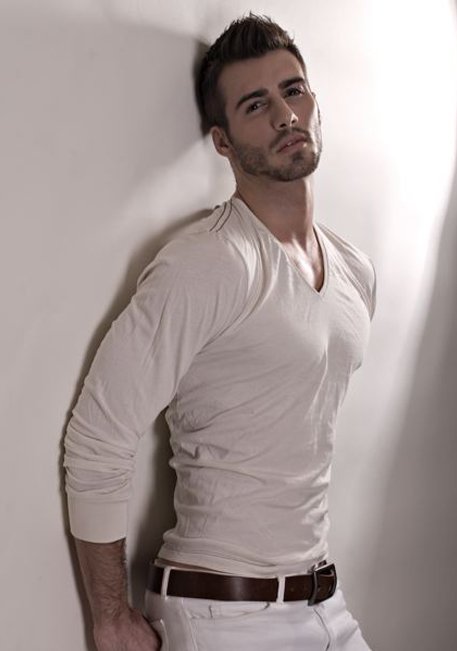 Author Donya Lynne: Monday Muse - Justin Clyne