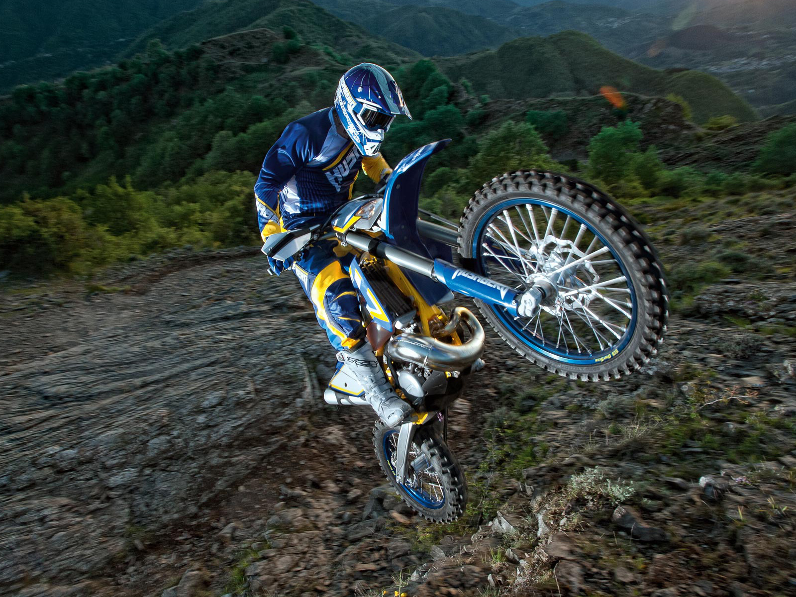2012 HUSABERG TE300 motorcycle wallpapers, review