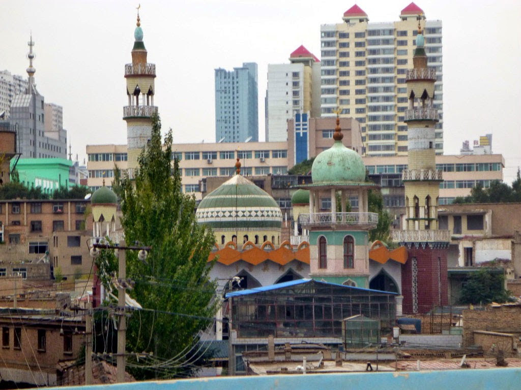 Mosques of Xining: Constructing Chinese Muslim Identity