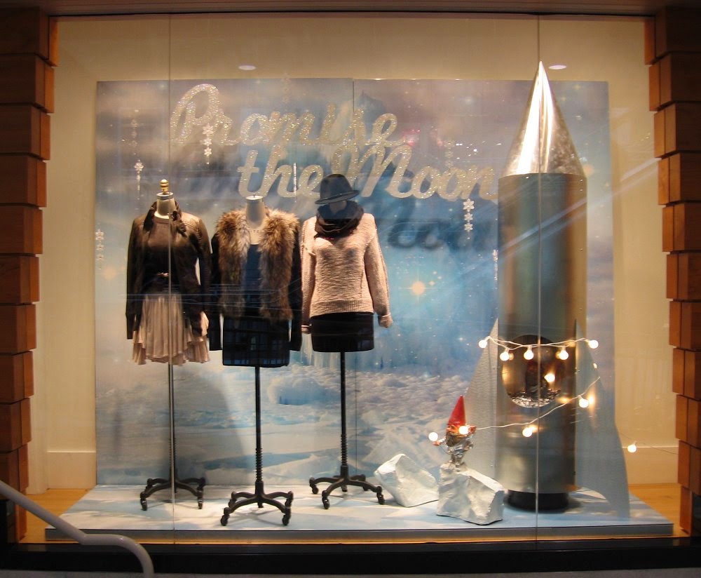 Happy Holidays: A Little Tour of My Brain, Part 12 - Christmas Window ...