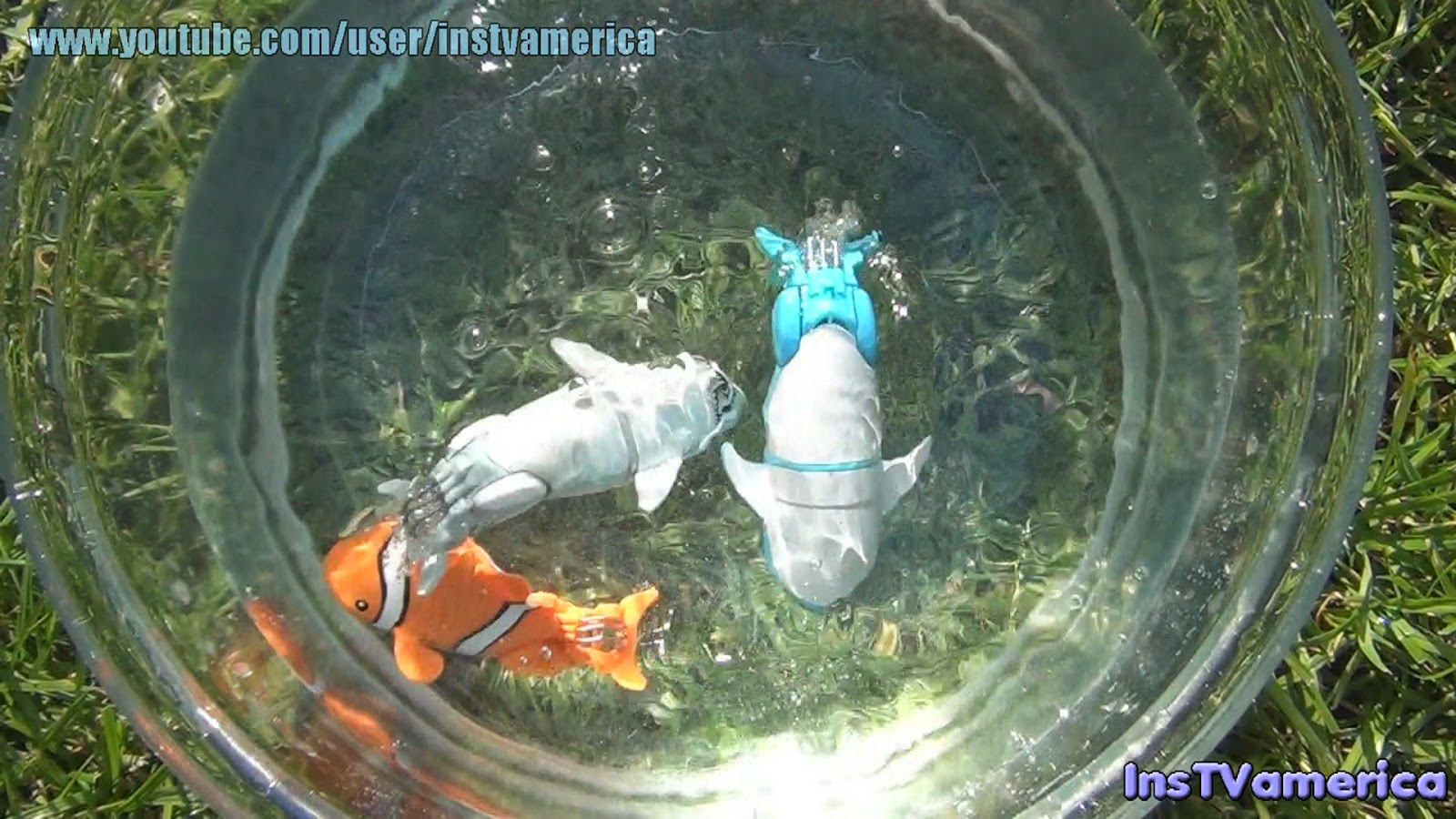 InsTVamerica: Lil' Fishys Motorised Water Pets toy water marine animals ...