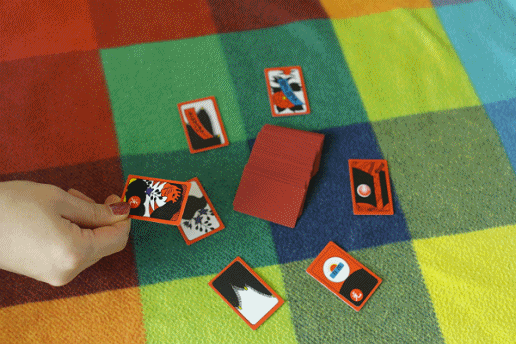 Korean New year! Seollal games - Yutnori, Go-Stop, Jegichagi - lookinSeoul