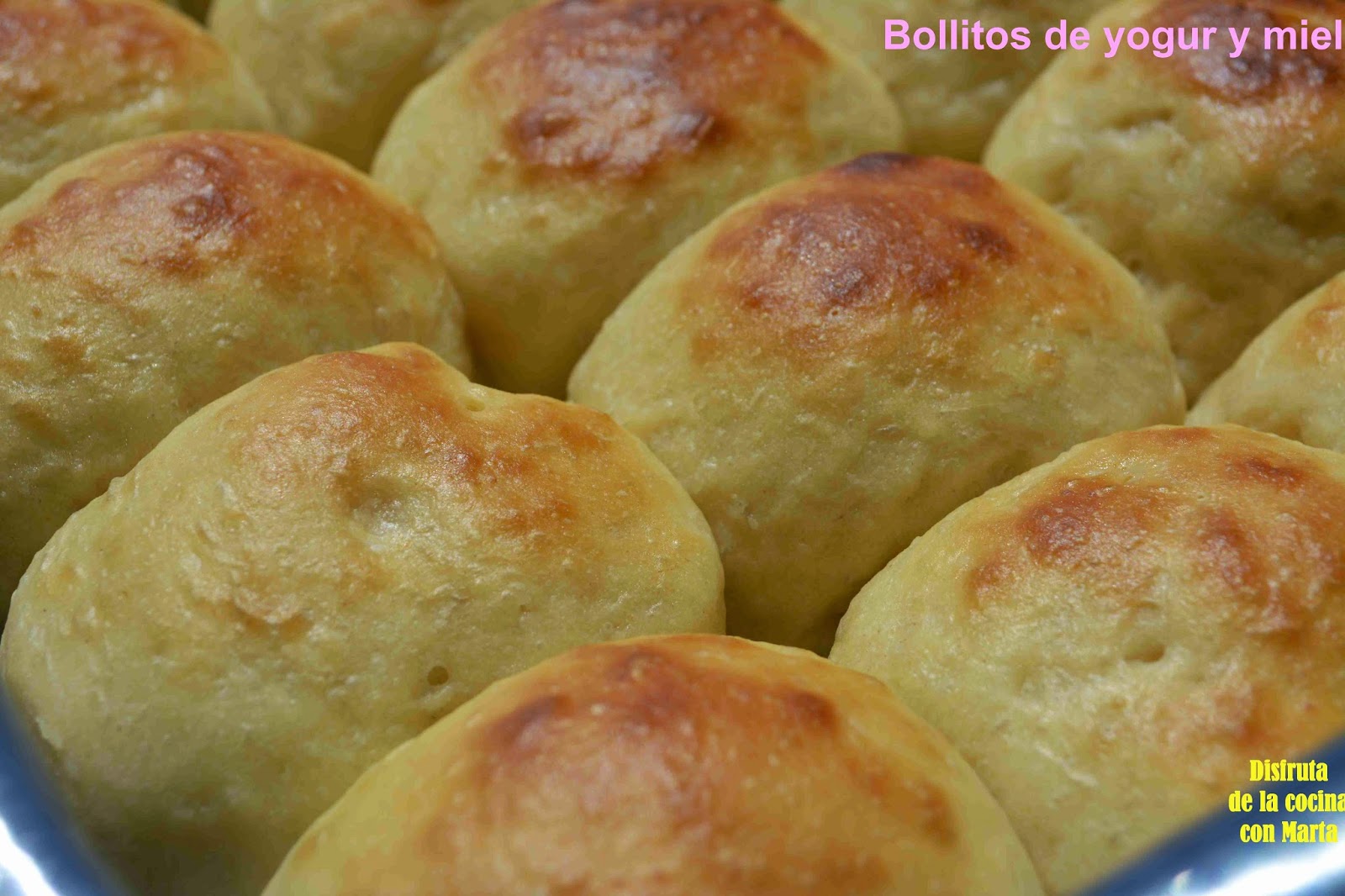 Disfruta de la cocina con Marta: Bollitos de yogur y miel