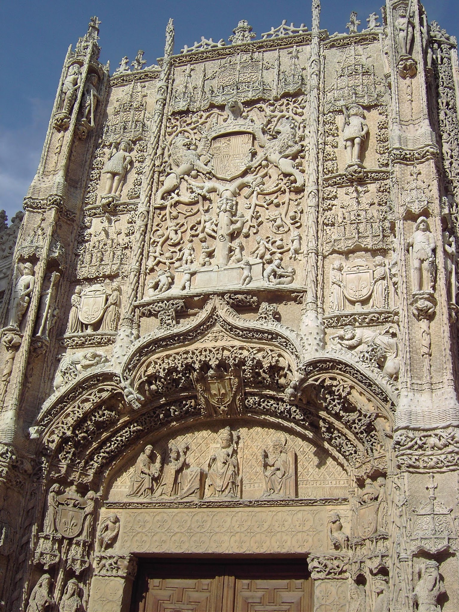 Learning the HISTORY OF INTERIOR DESIGN : SPANISH RENAISSANCE - NEOCLASSIC