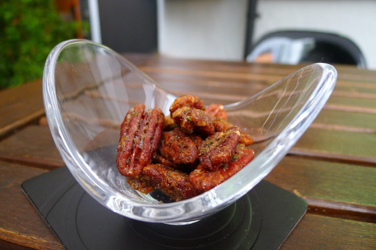 HUNGRY HOSS: Fraiche – Menu Black