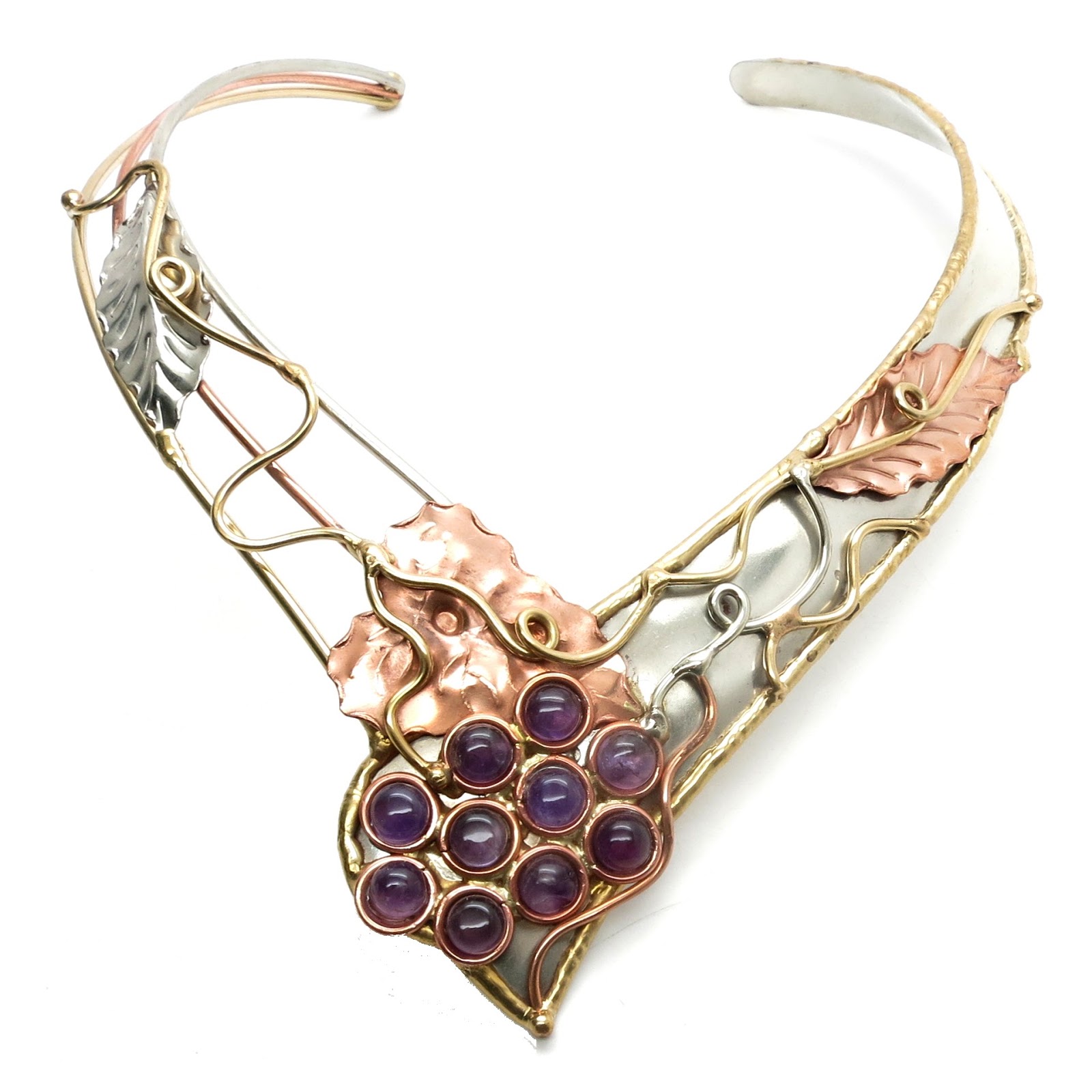 I Dig Crystals Blog: Royal Metal Gemstone Collars