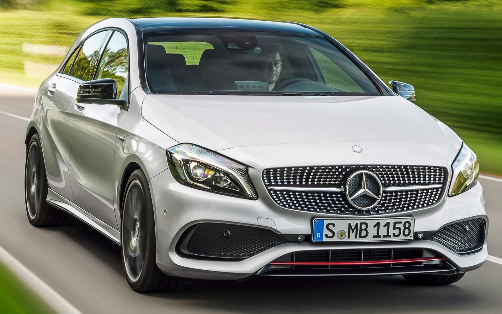 Mercedes Classe A 2016: fotos, vídeo e especificações | CAR.BLOG.BR