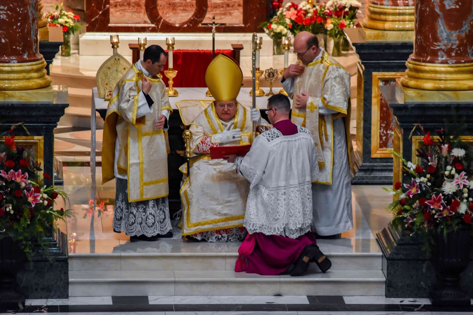 New Liturgical Movement: Photos from Pontifical Rorate Mass with ...
