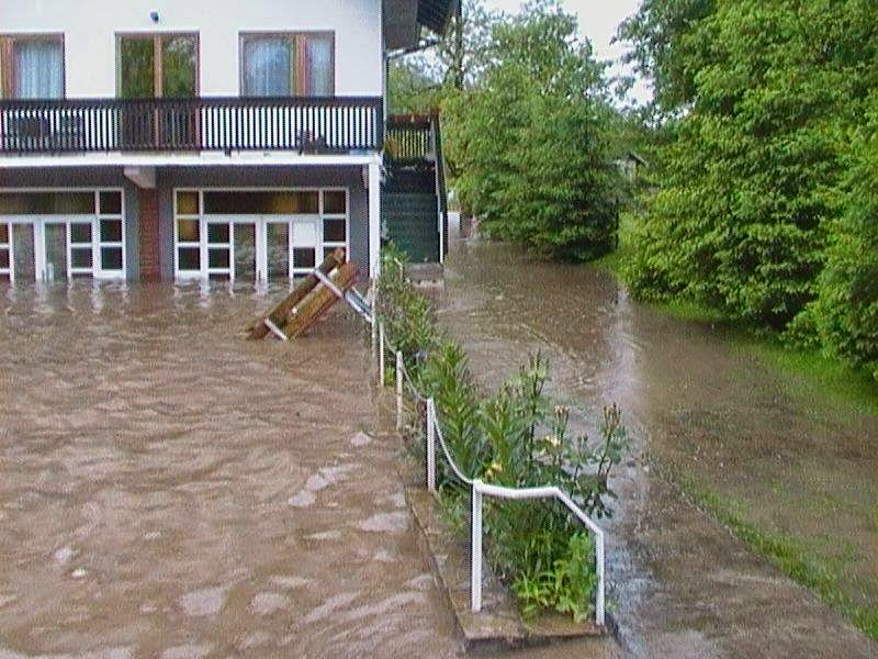 Nabujale rijeke i potoci širom BiH