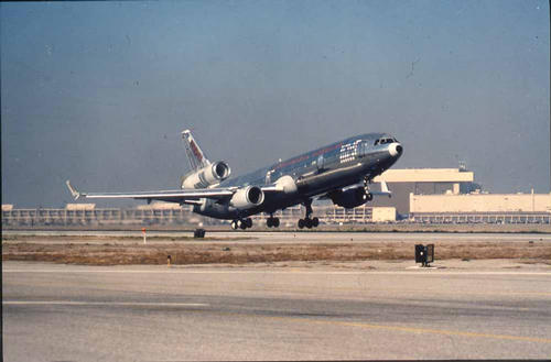 Direto da Pista: 26 anos do primeiro voo do MD-11