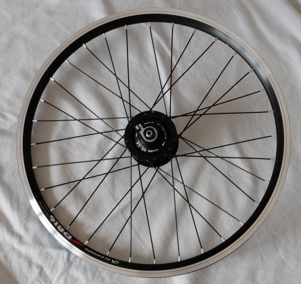 Custom Recumbent Wheels: Shimano dynamo Alfine DH-S501 Alex DA16 32 spokes