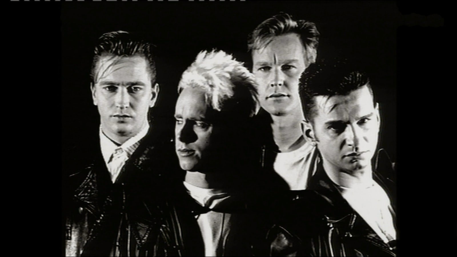 La Música del Mundo: Depeche Mode ~ Greatest Hits (2015)