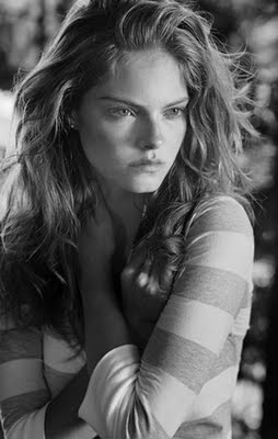 The Sitch on Fitch: Former Abercrombie Model Jessica Perez in the ...