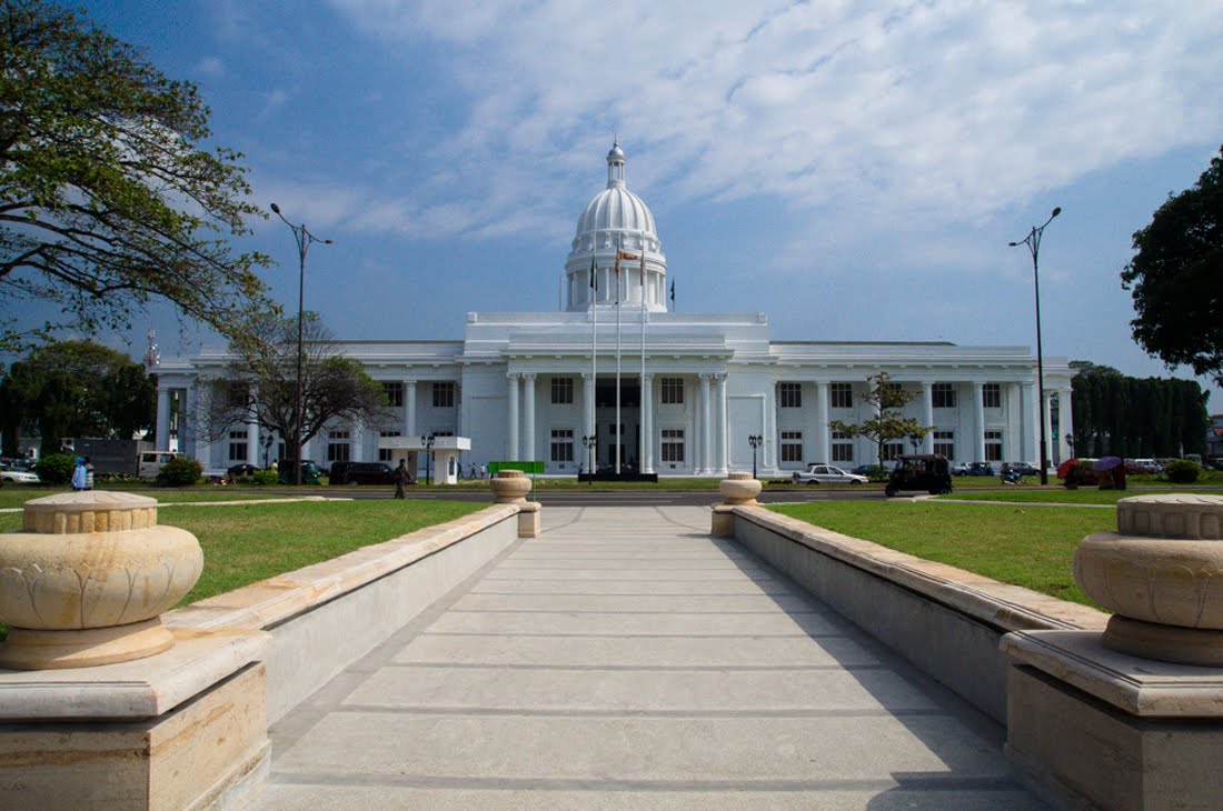Colombo Public Library: Colombo Municipal Council Building