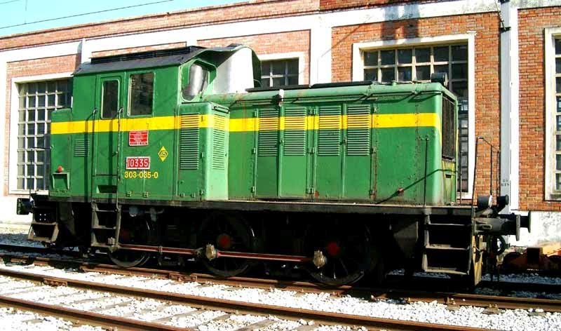 Rails sense fronteres: Renfe - Locomotora sèrie 303 (ex 10300, 11300 i ...