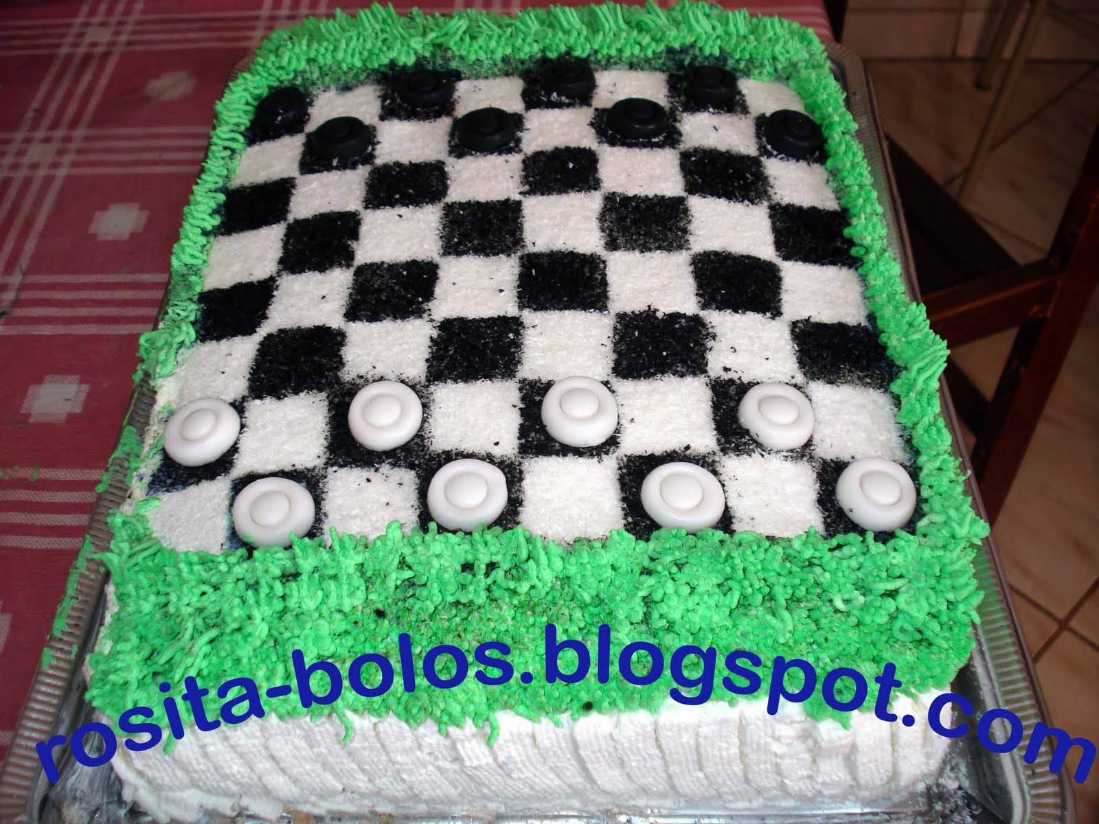 Blog da Rosita: BOLO TABULEIRO DE DAMAS