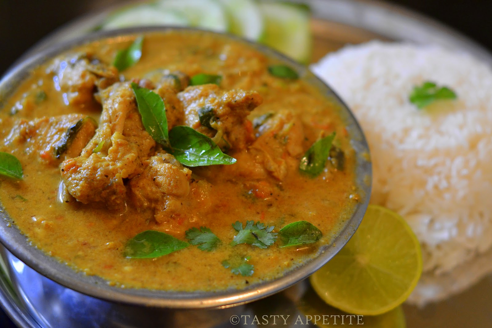 Spicy Chicken Kuzhambu / Chettinad Style / Kozhi Kuzhambu