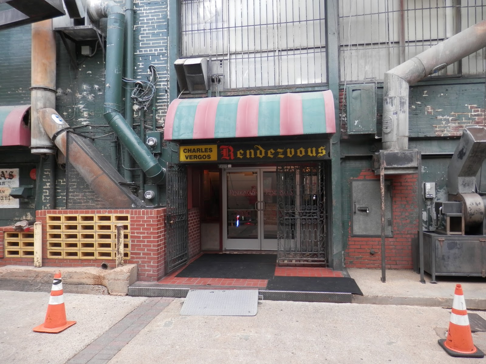 Granny Mountain: Rendezvous BBQ Memphis