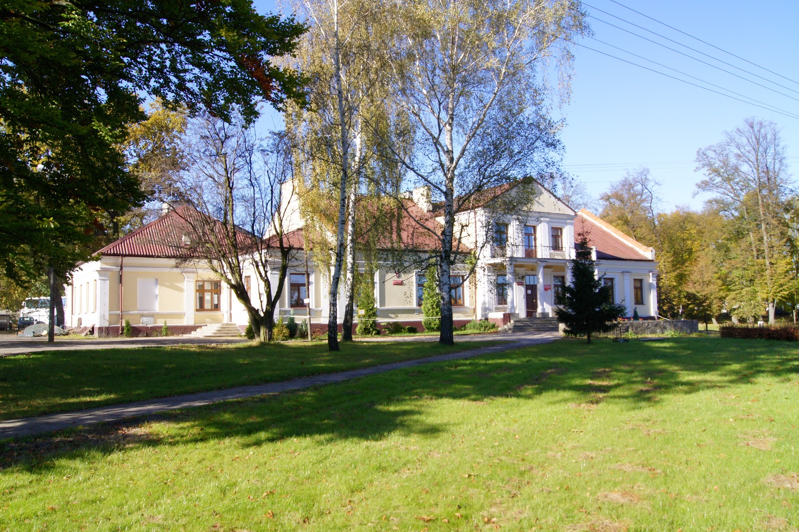 Brudzeński Park Krajobrazowy: Zabytki i miejsca pamięci położone na ...