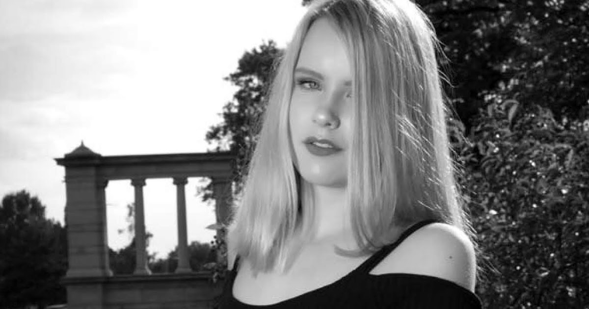 UIS Hometown News: Emily Hager of Belleville receives a $7,000 ...