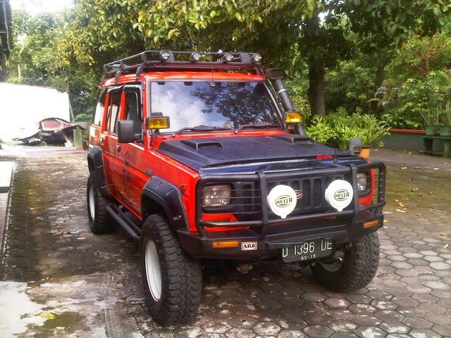 MObil MOtor Classic: Daihatsu Taft Hiline 4x4 1995