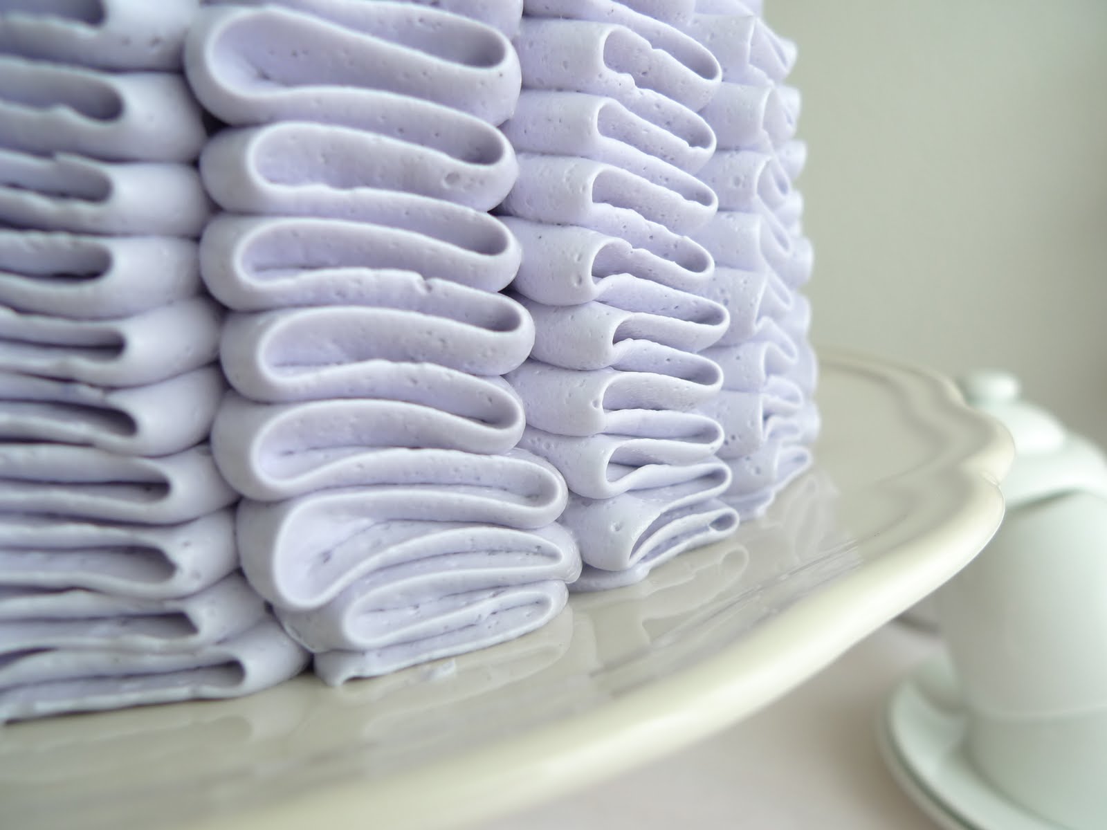 Nayma Mazloum Cakes Blog: Let's talk ruffles!