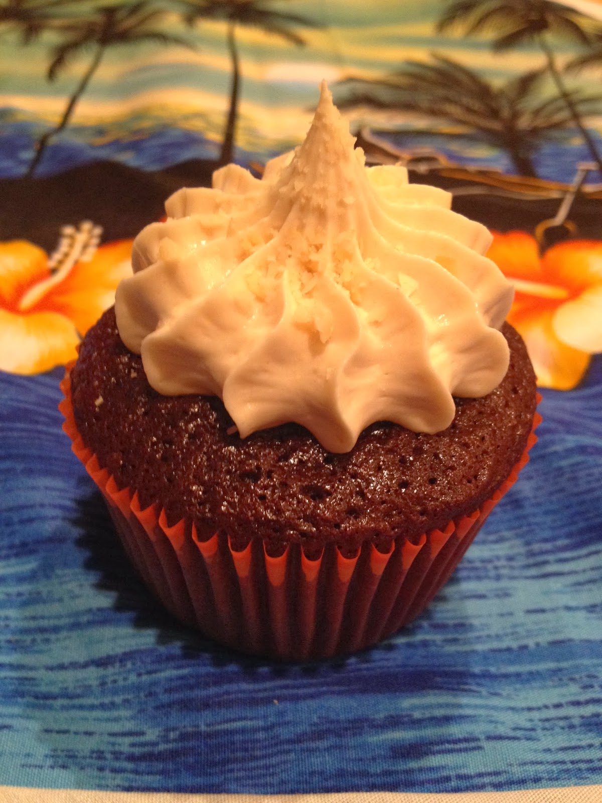 Sea Jay's Cupcakes: Chocolate Macadamia Nut Cupcakes with Caramel ...