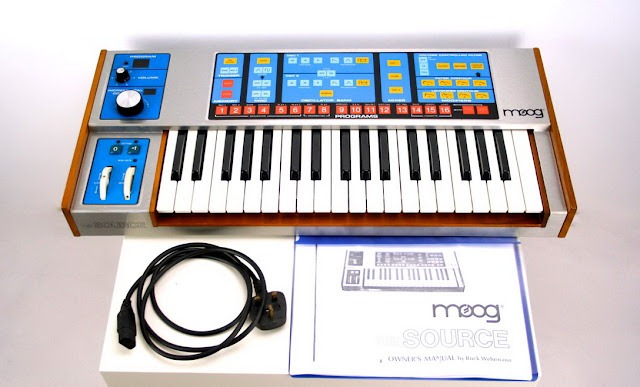 MATRIXSYNTH: STUNNING Vintage MOOG *The Source* SN 2145