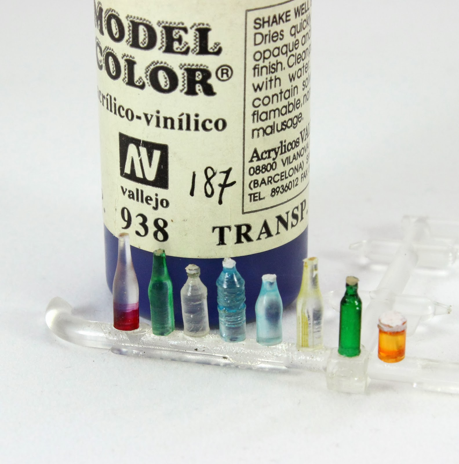 FCModeltips . Federico Collada: Botellas de cristal / Glass bottles
