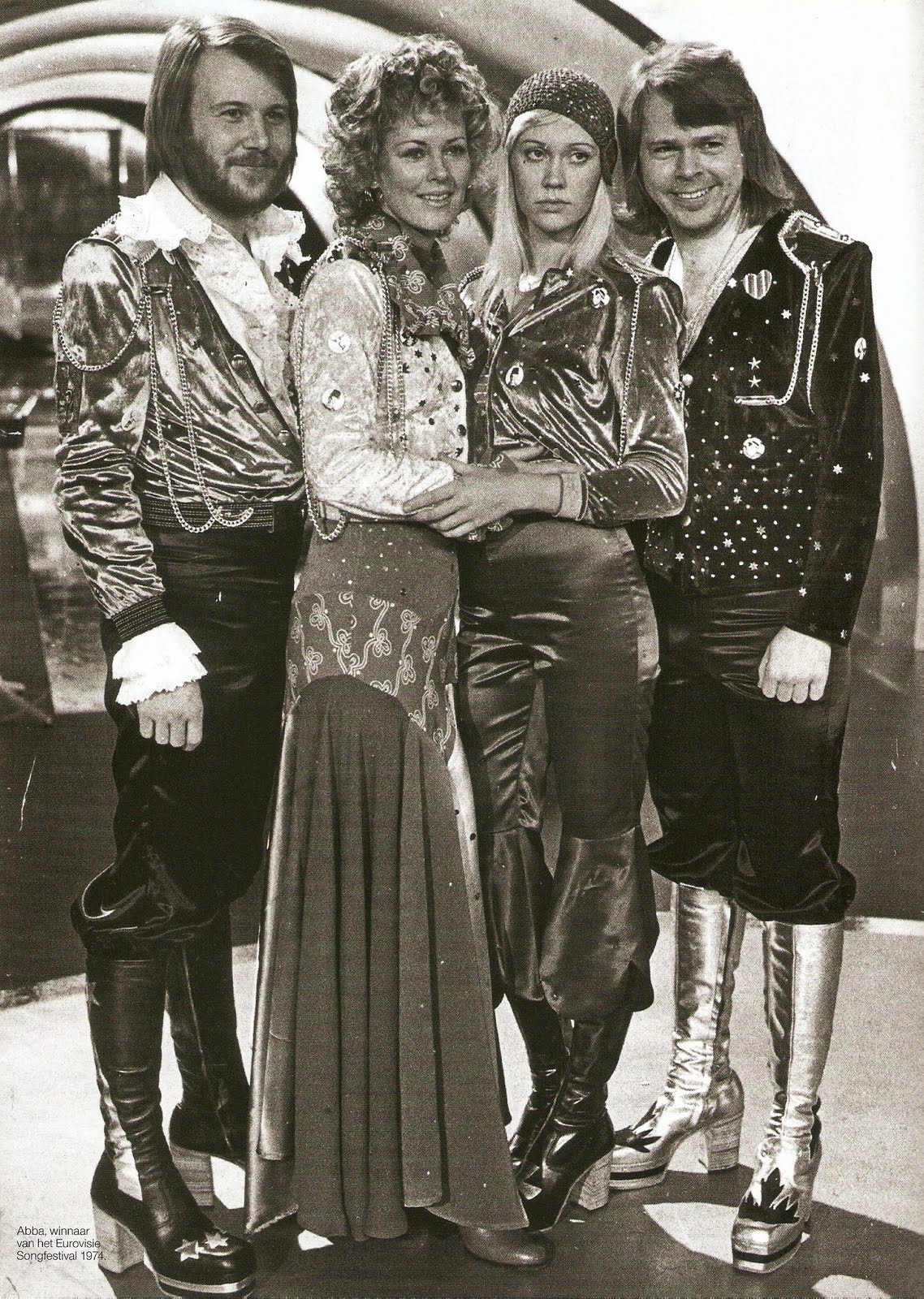 ABBA The Articles: Elegance, July 2011: Princess Frida