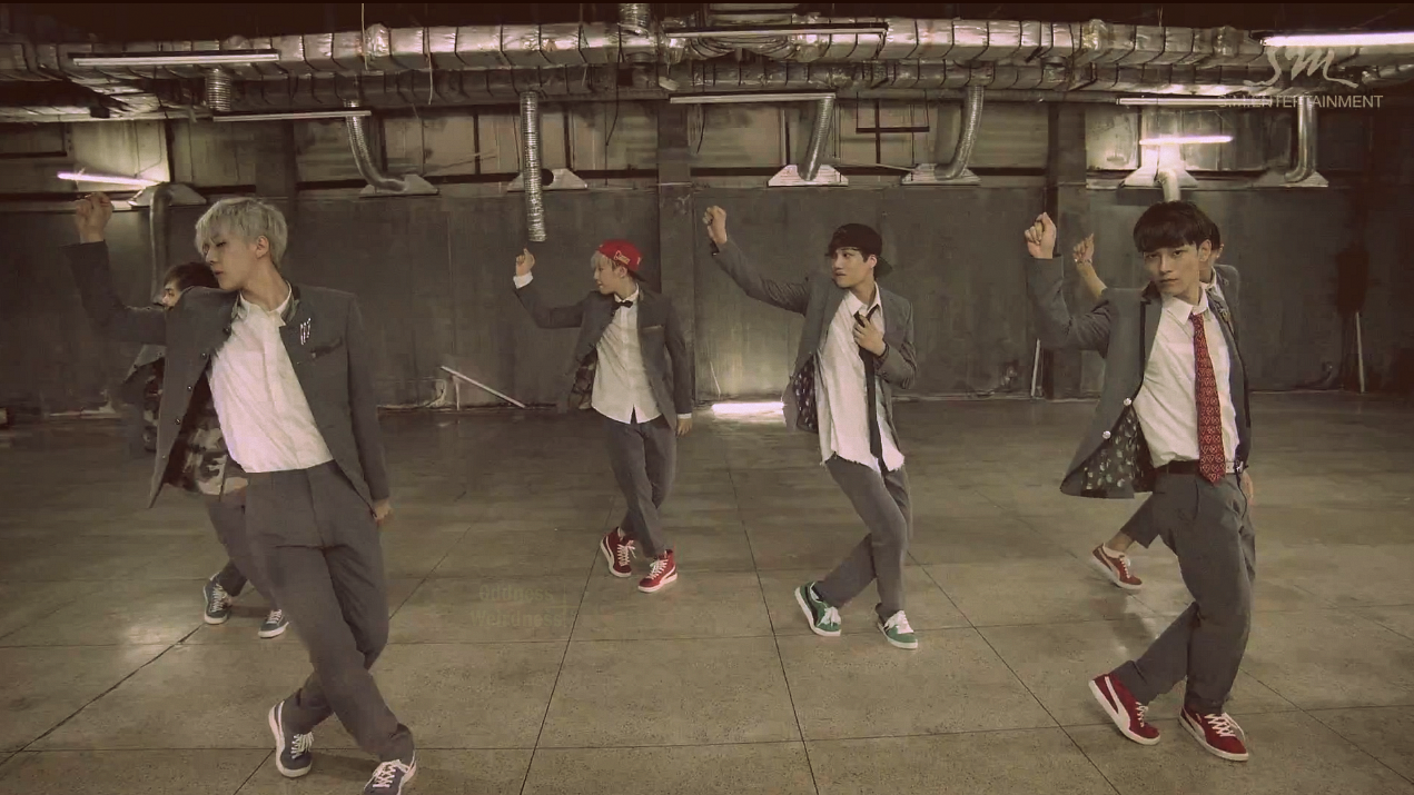 Video of the Day: EXO's "Growl" MV