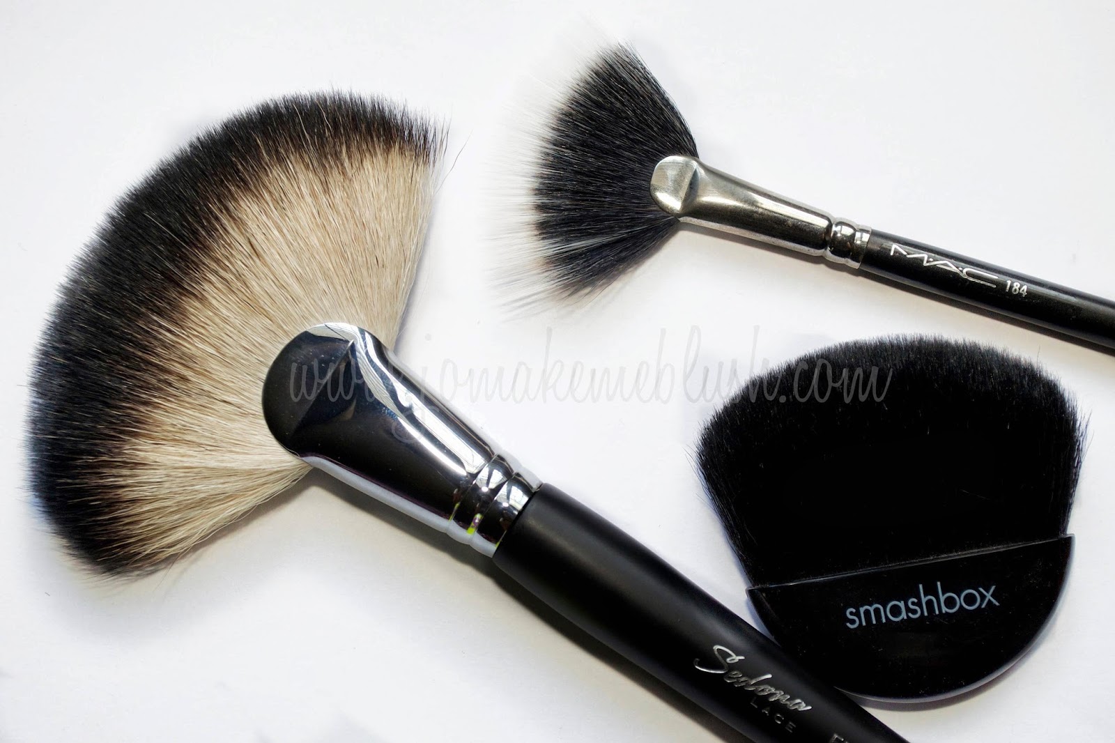 KECANTIKAN & SOLEKAN: PERALATAN SOLEKAN