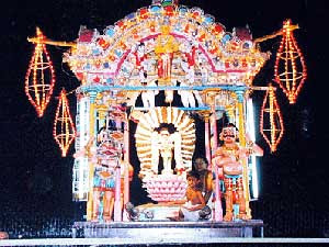 kumba konam: May 2019