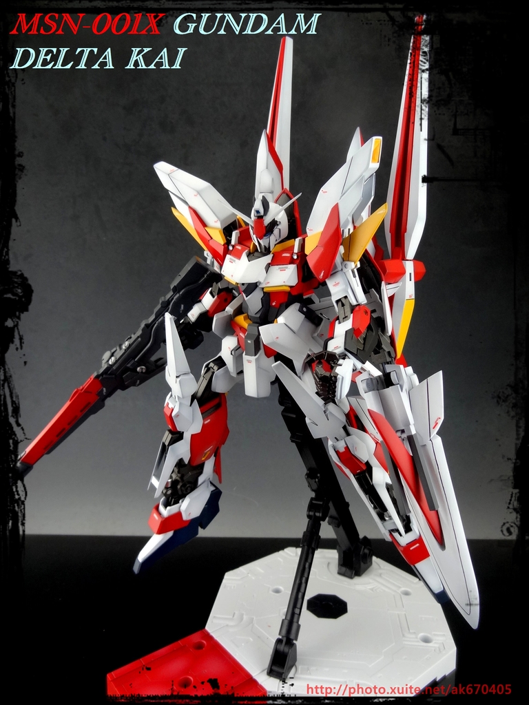 Custom Build: 1/100 Gundam Delta Kai "Master Grade"