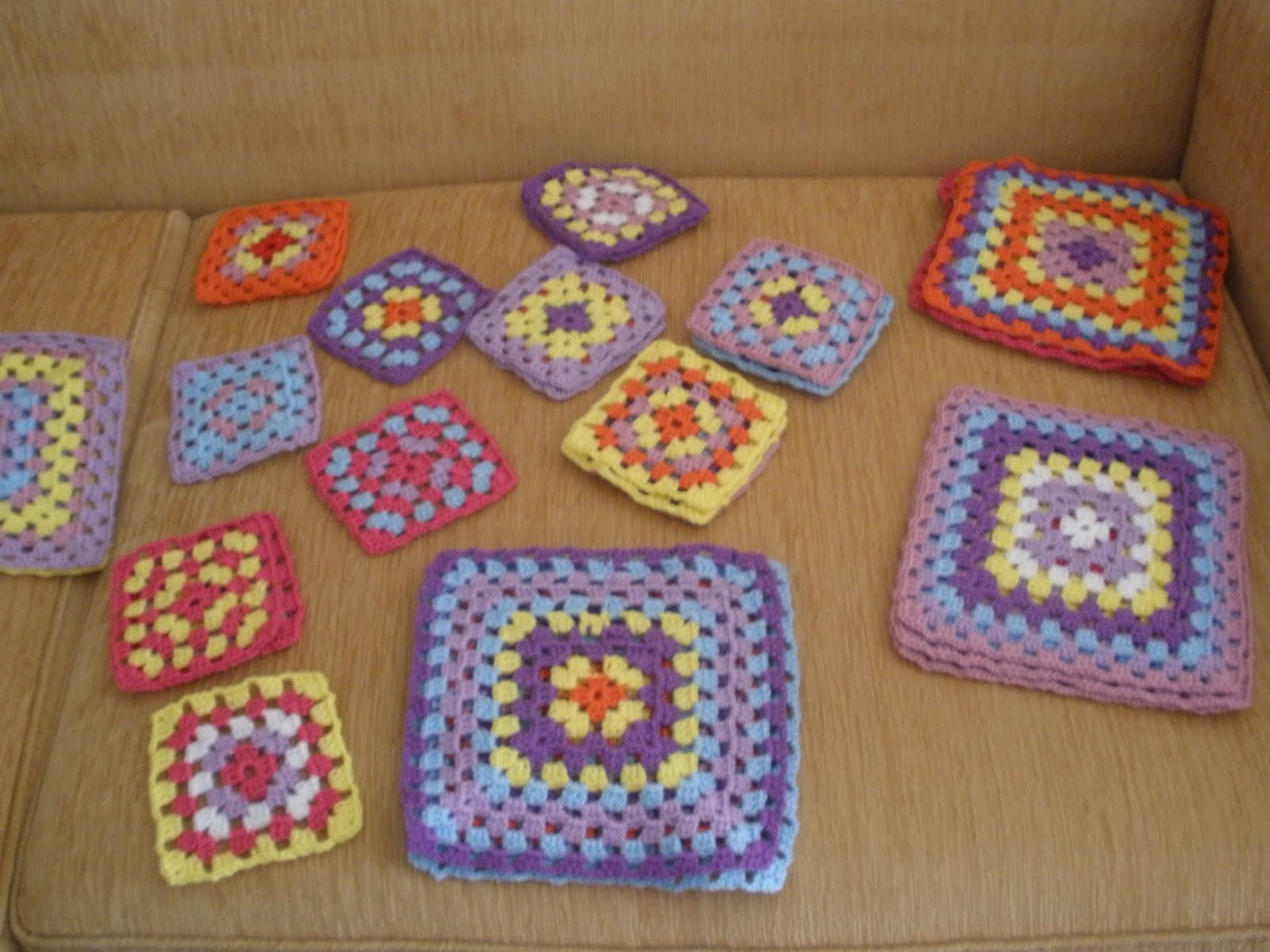 crochetgreece: ΦΤΙΑΧΝΩ ΠΛΕΚΤΗ ΚΟΥΒΕΡΤΑ! ΜΕ....ΖΩΗΡΑ ΧΡΩΜΑΤΑ!