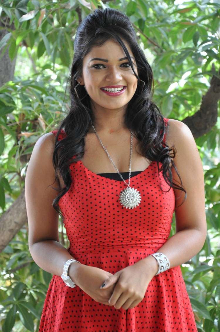 Ashwini Latest Pics - Latest Movie Updates, Movie Promotions, Branding ...