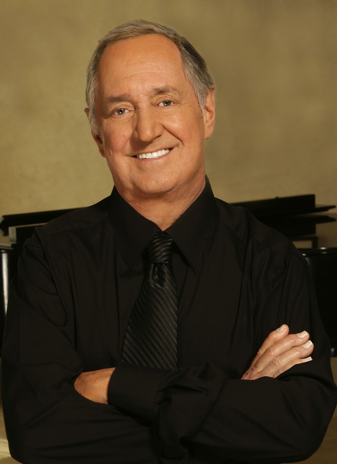 A View from the Podium: Sedaka Comes to Town