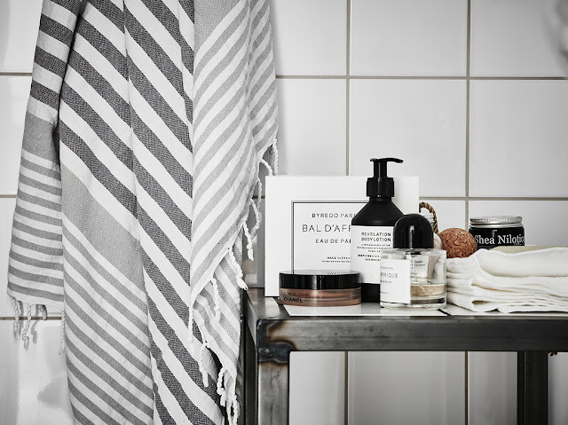 Nordenskiöldsgatan 30, Sober and elegant Swedish apartment