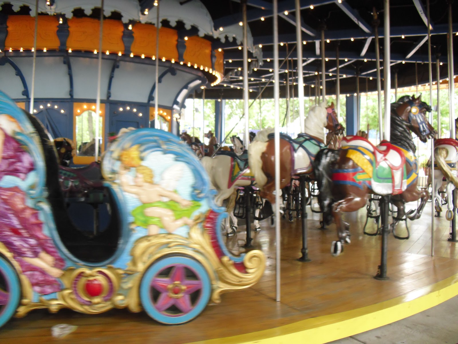 Travel NC With Kids: Favorite Family Rides at Carowinds – Top 5 Picks